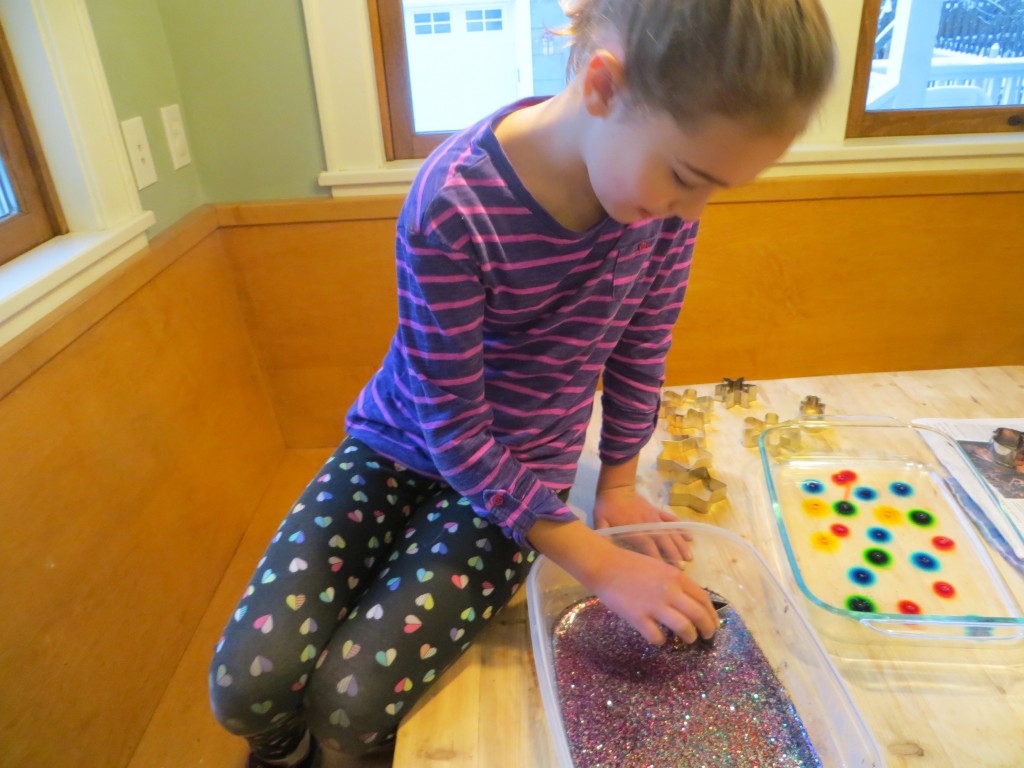 Homemade Sticky Window Gellies (Decorative Diffusion, Floatation and ...