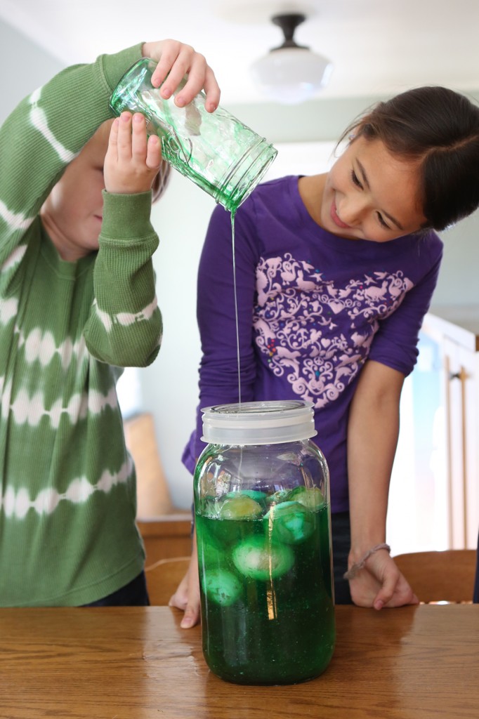 8 Spring Science Eggsperiments The Kitchen Pantry Scientist